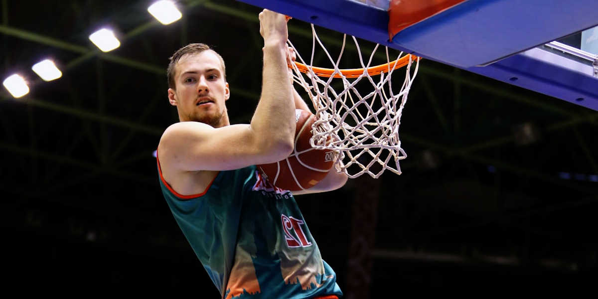 Guide d'Entraînement du Pivot de Basketball 【Blog HSN】