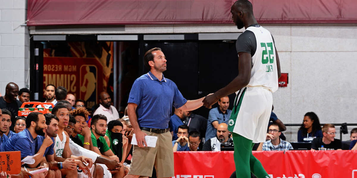 Guide d'Entraînement du Pivot de Basketball 【Blog HSN】