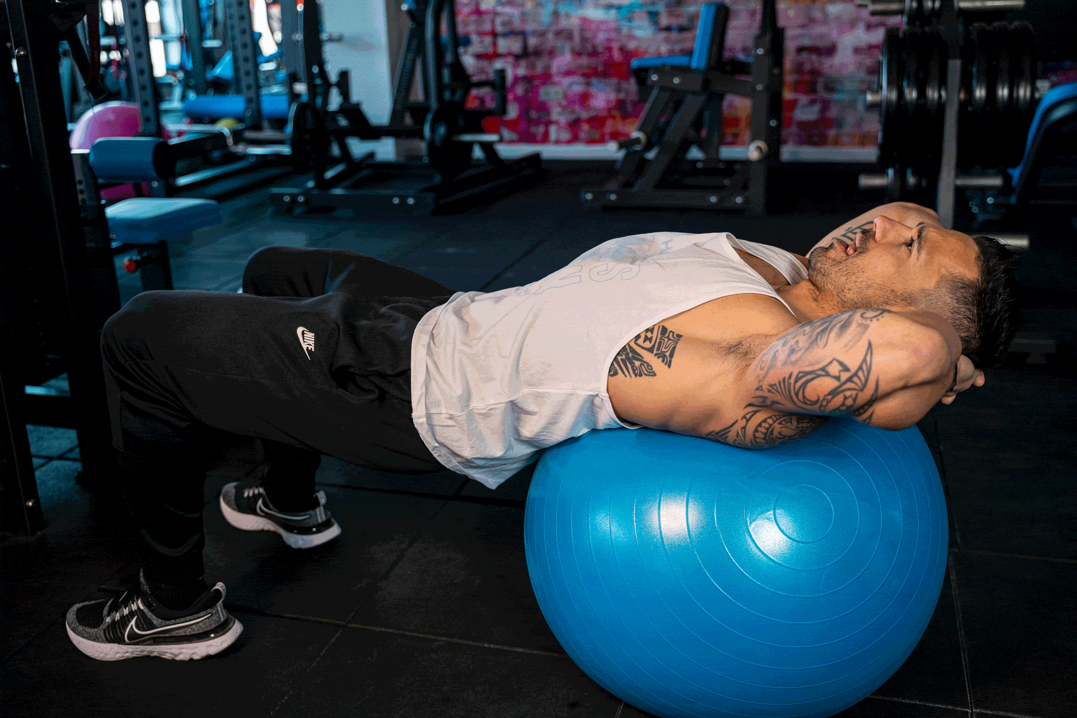 27 Exercices avec ballon Pilates ou Fitball - HSN Blog